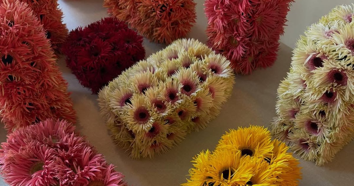 10 Flower Varieties Trending for 2026 Weddings | THE WED