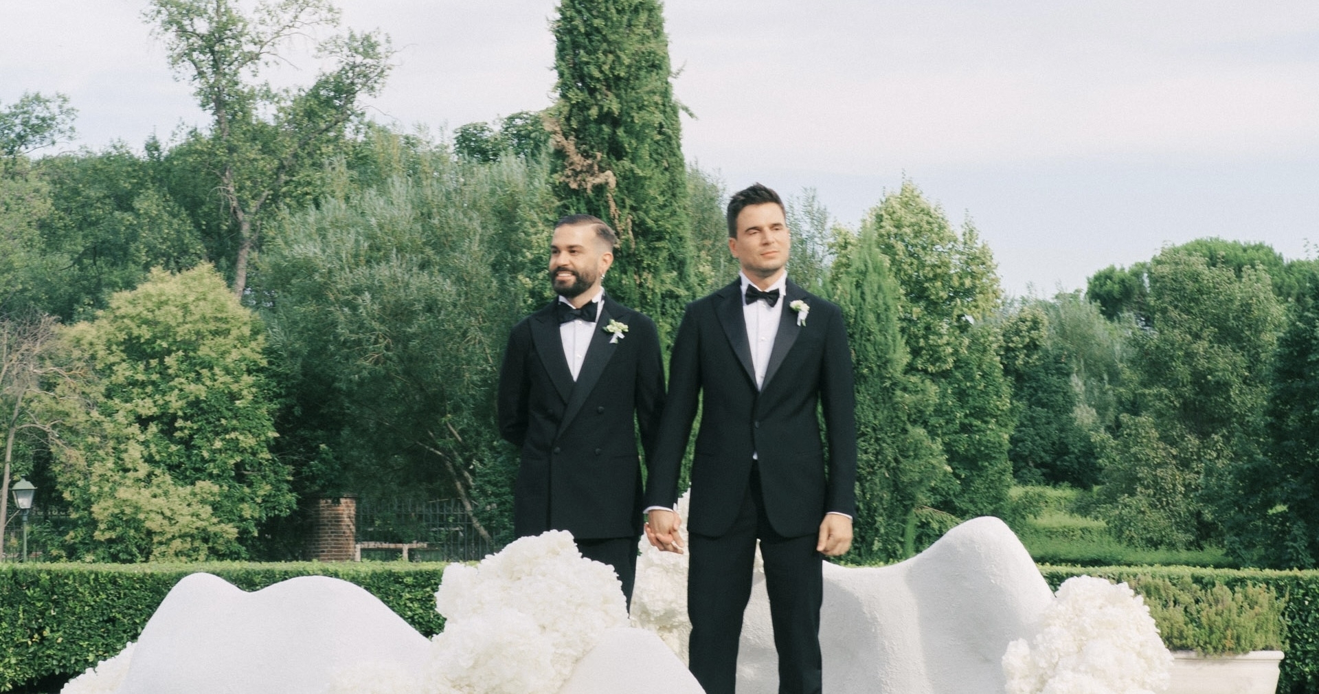 An Elegant Art-Inspired Garden Celebration in Madrid | THE WED